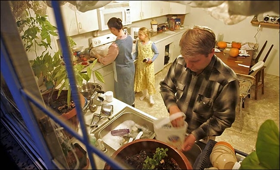 "항상 상냥하라(Keep Sweet)"